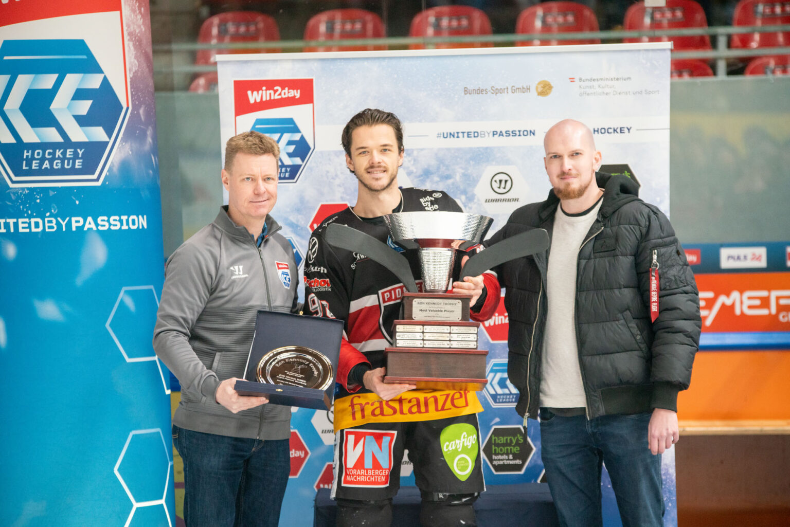 Pioneers stehen im Viertelfinale der win2day ICE Hockey League ...